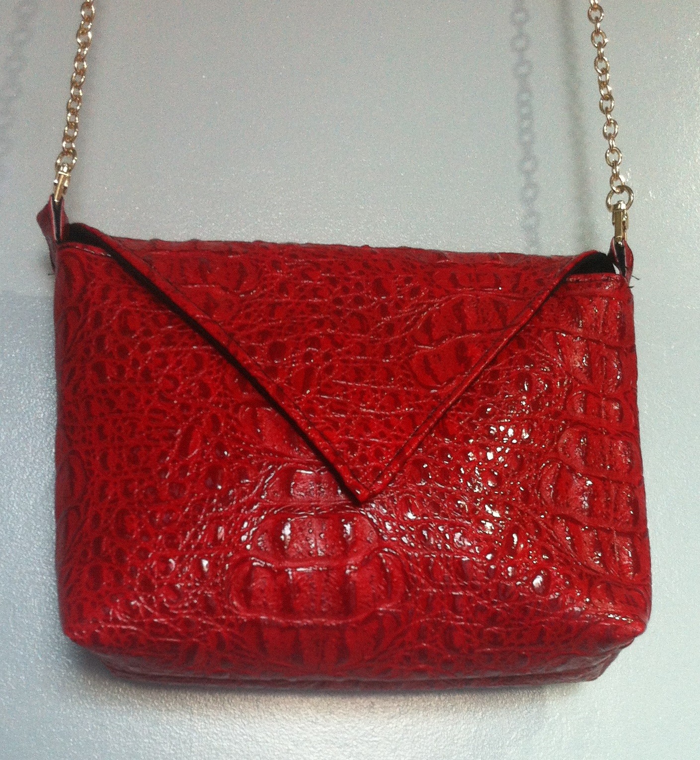 Pochette / sac rouge imitation croco - itisbijoux.fr